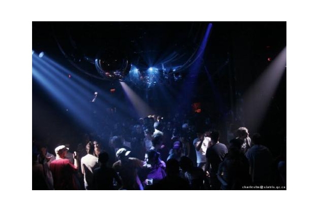 Parking Nightclub Montr al Bars Du Qu bec parking-nightclub-montr-al-bars-du-qu-bec